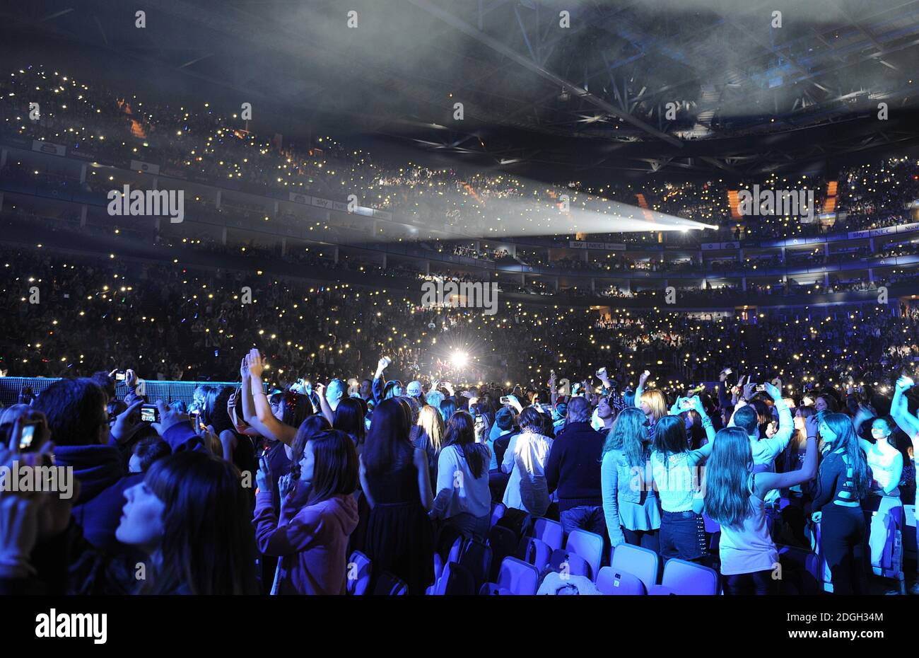 Arena Stage Audience High Resolution Stock Photography and Images - Alamy