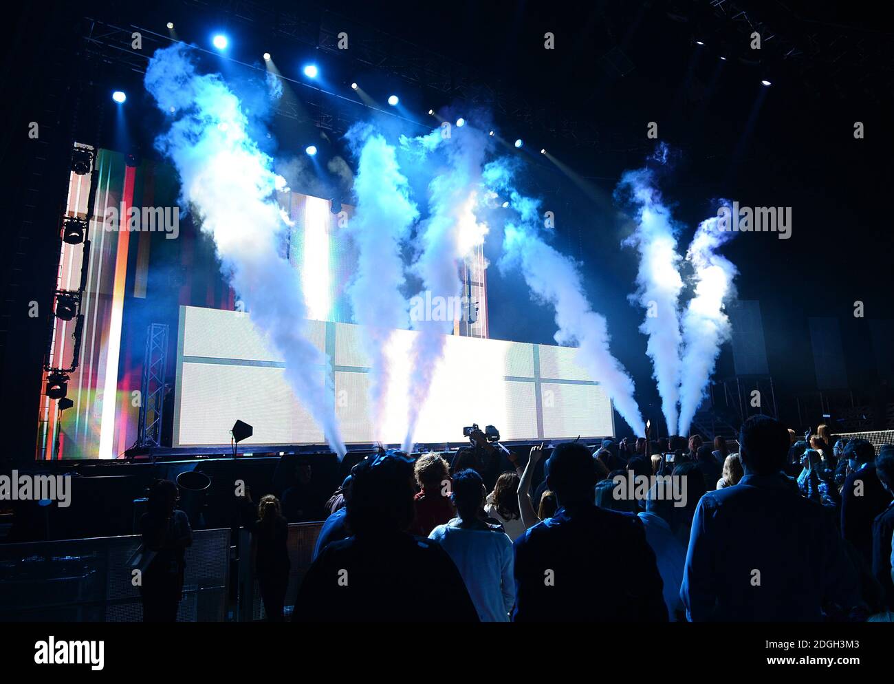Pyrotechnics on stage hi-res stock photography and images - Alamy