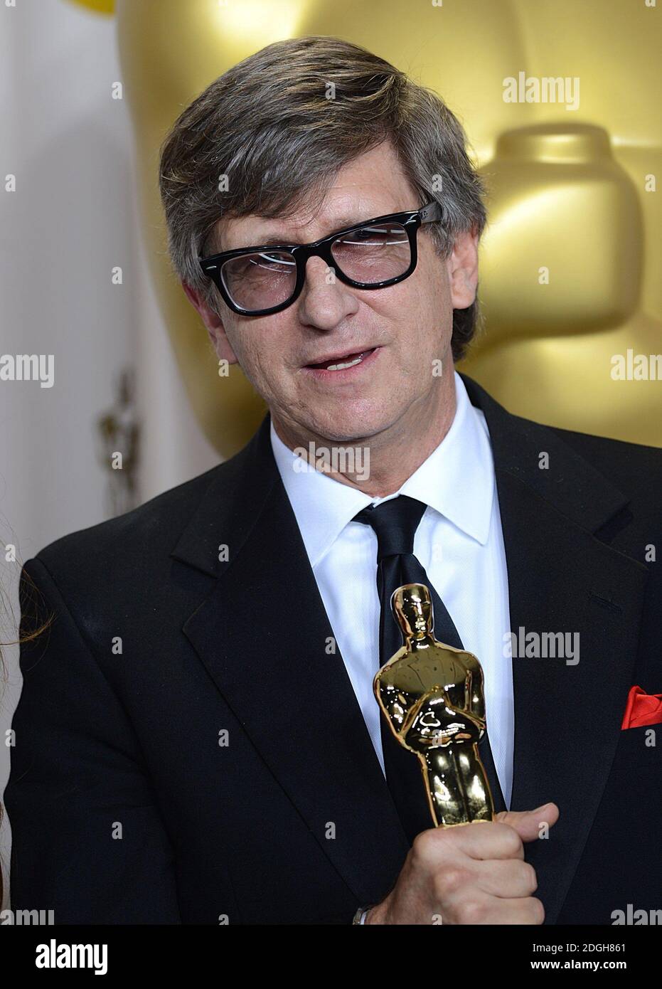 Rick Carter with his Oscar for Achievement in Production Design ...
