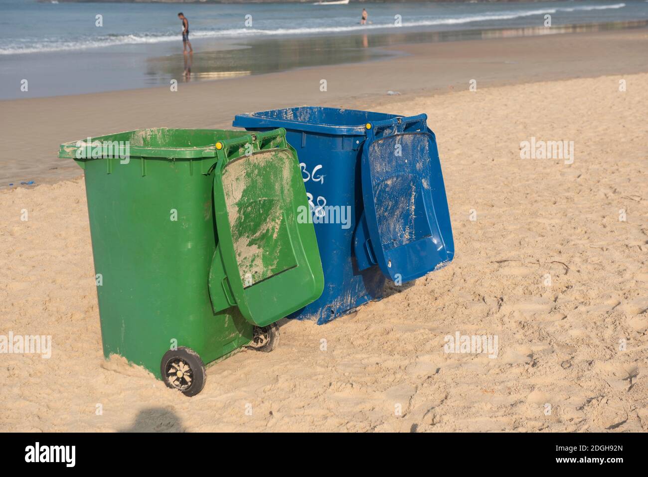 Garbage collection india hi-res stock photography and images - Alamy