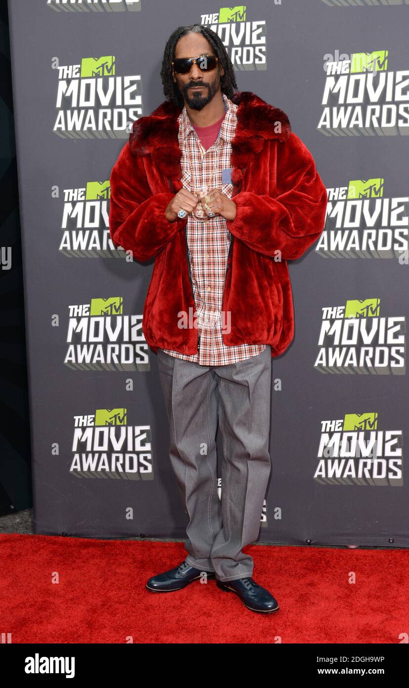 Snoop Lion aka Snoop Dogg arriving at The MTV Movie Awards 2013, Sony ...