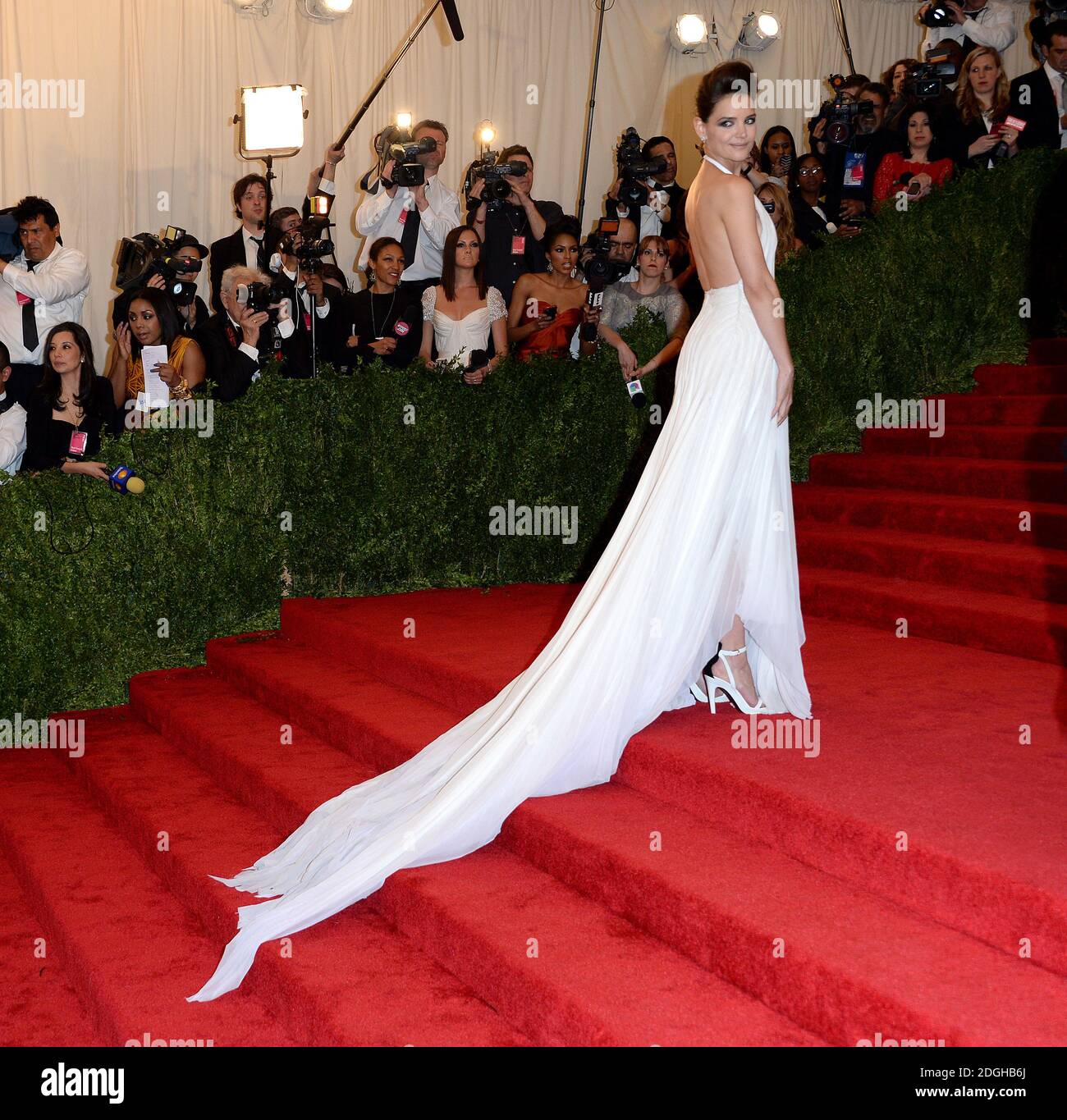 Katie Holmes arriving at the Costume Institute Benefit Gala at the ...