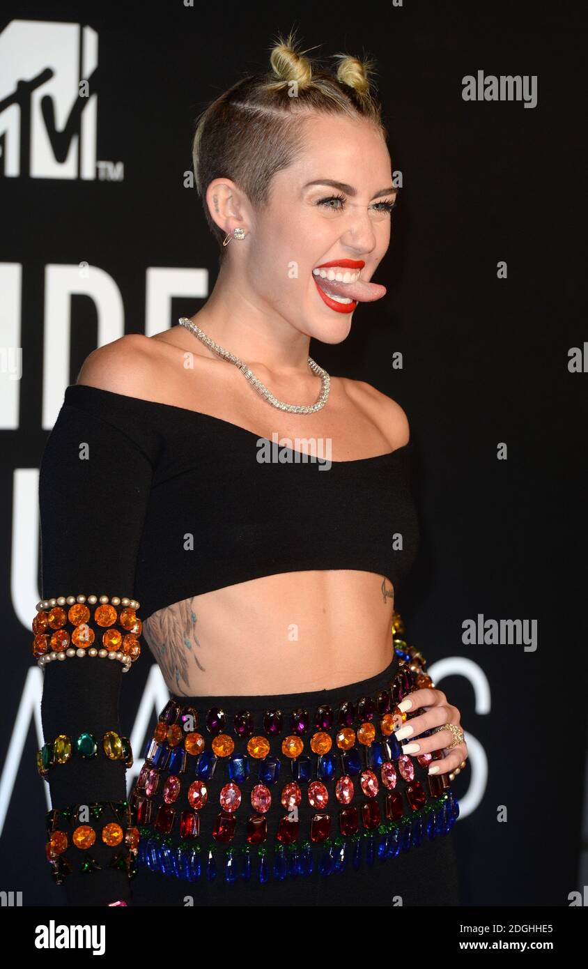 Miley Cyrus arriving at the MTV Video Music Awards 2013, The Barclay ...