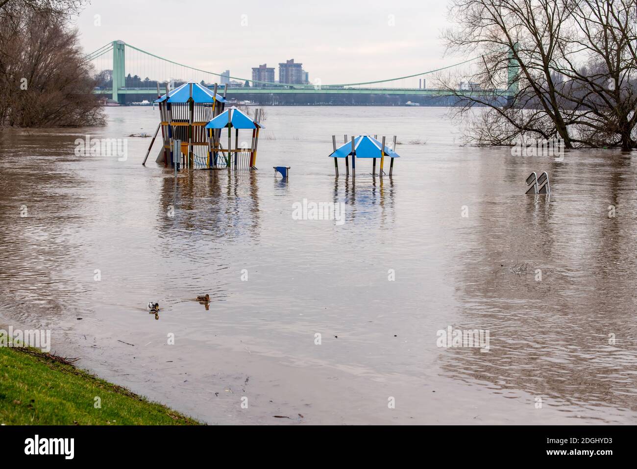 Playground flooding hi-res stock photography and images - Alamy