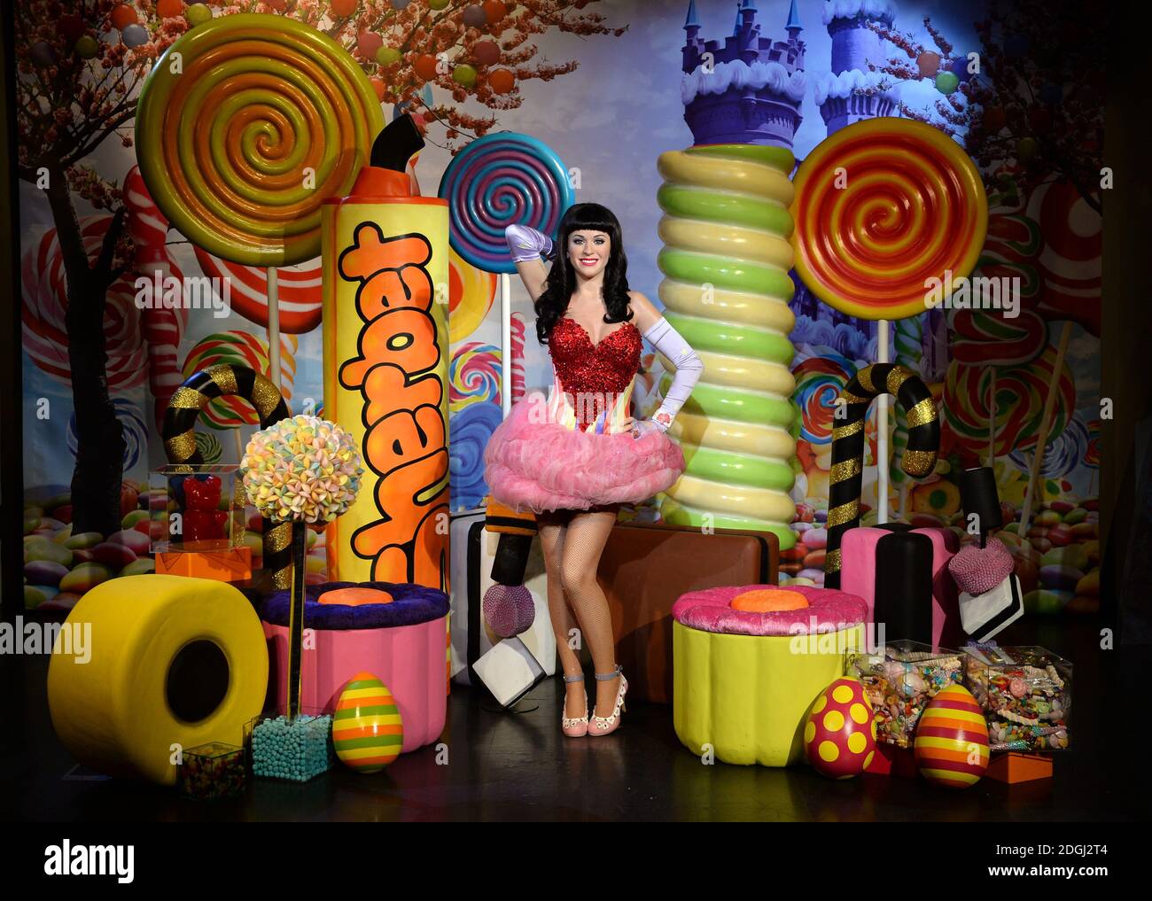 Katy Perry waxwork sweetens up Madame Tussauds London for Easter in ...