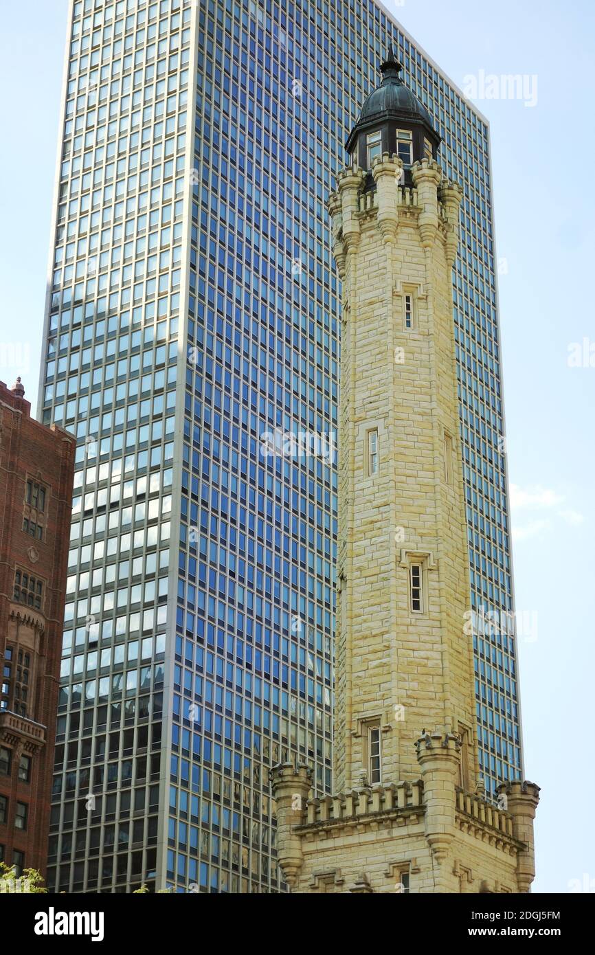The historic water tower on Michigan Avenue in downtown Chicago Stock ...
