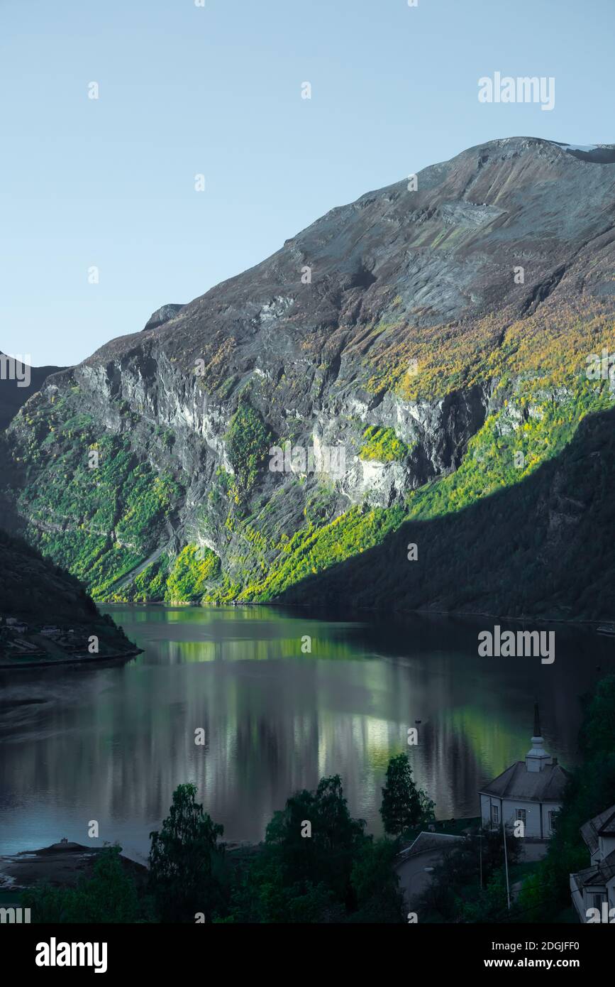 Explore breathtaking beauty geiranger fjord hi-res stock photography ...