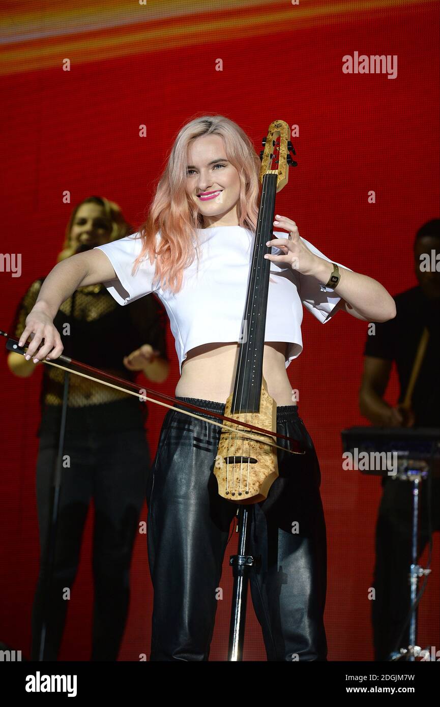 Grace Chatto Live