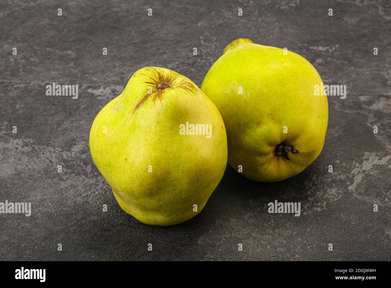 Sweet ripe and juicy quinces fruit Stock Photo - Alamy