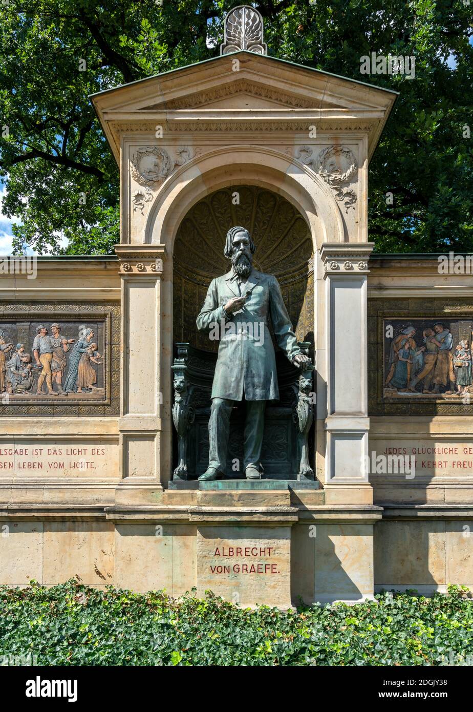 Albrecht von Graefe Monument in Berlin Stock Photo - Alamy