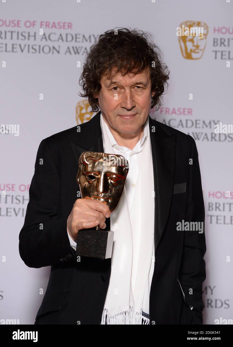 Stephen Rea with the BAFTA for Best Supporting Actor backstage at the ...