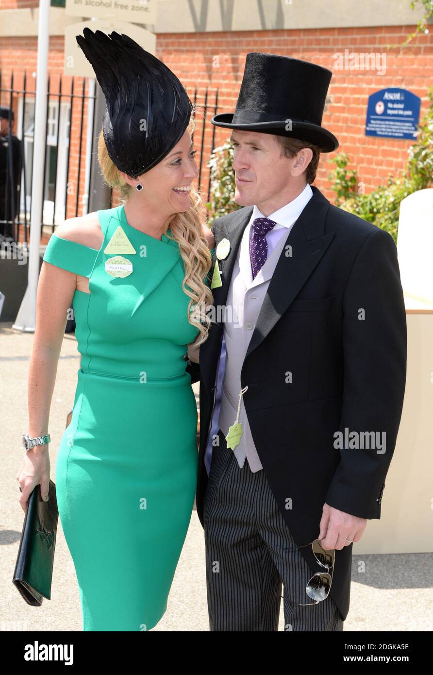 Tony mccoy with his wife chanelle hi-res stock photography and images ...