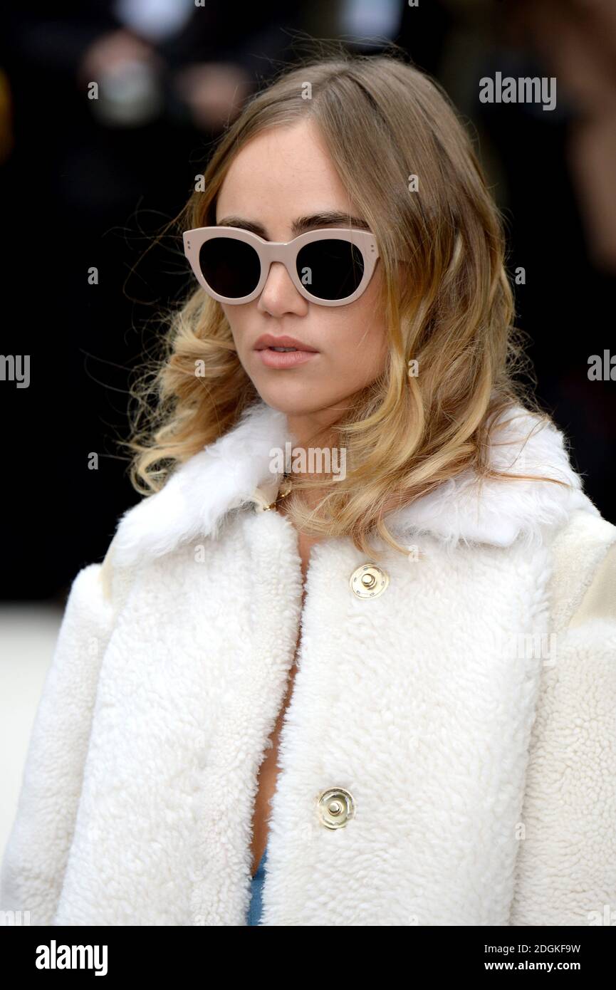 Suki Waterhouse arriving at the Burberry Catwalk Show as part of London ...