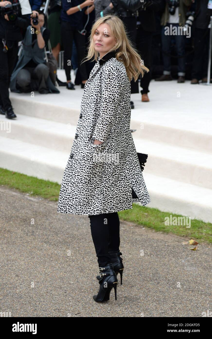 Kate Moss arriving at the Burberry Catwalk Show as part of London ...