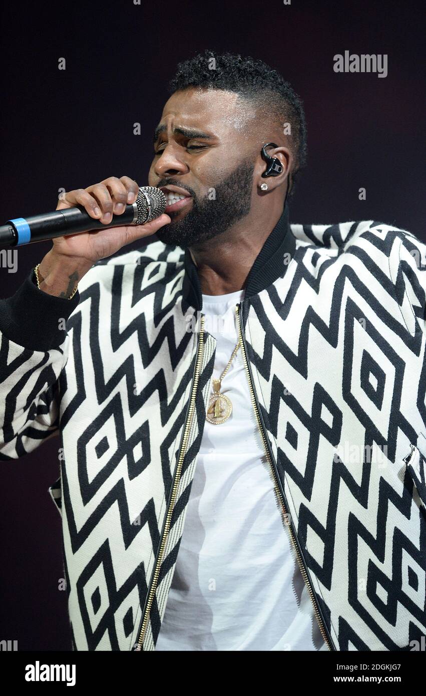 Jason Derulo performs during the 2015 MTV Europe Music Awards, at the ...