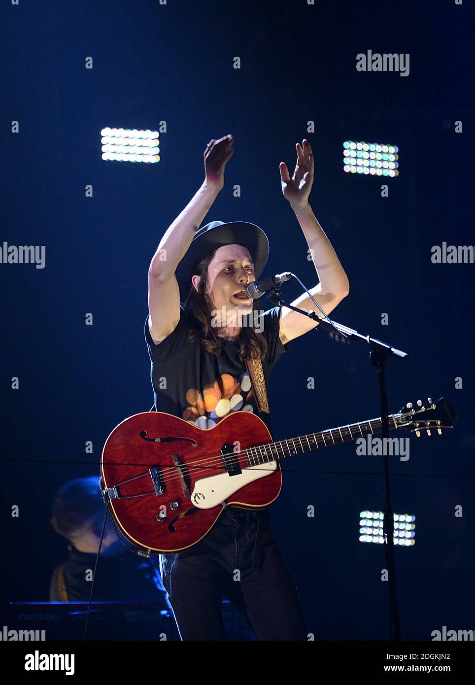 James Bay performs during the 2015 MTV Europe Music Awards, at the ...