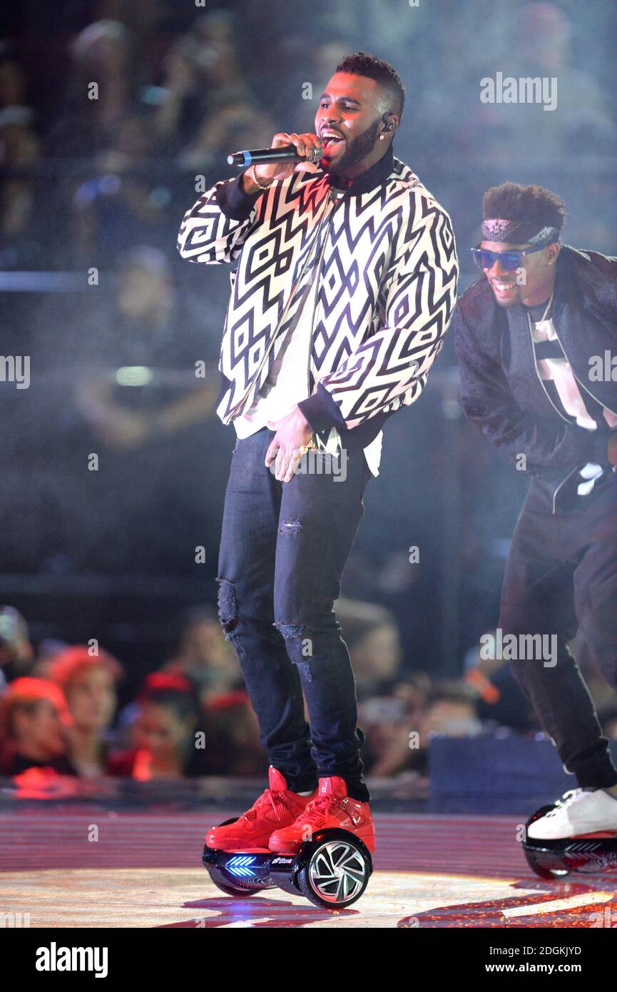 Jason Derulo performs during the 2015 MTV Europe Music Awards, at the ...