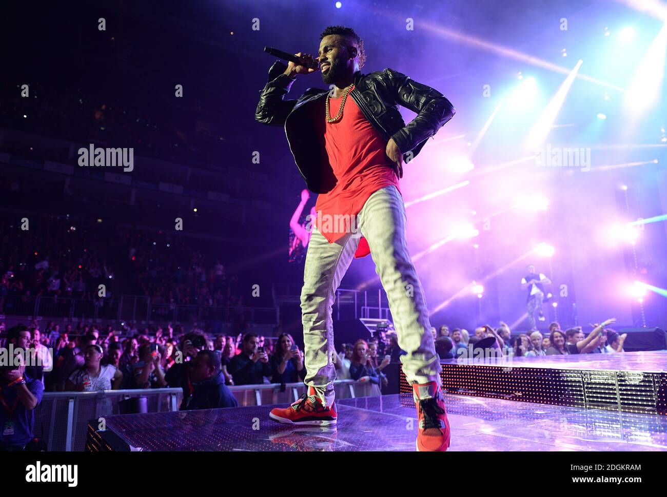 Jason derulo performing live hi-res stock photography and images - Alamy