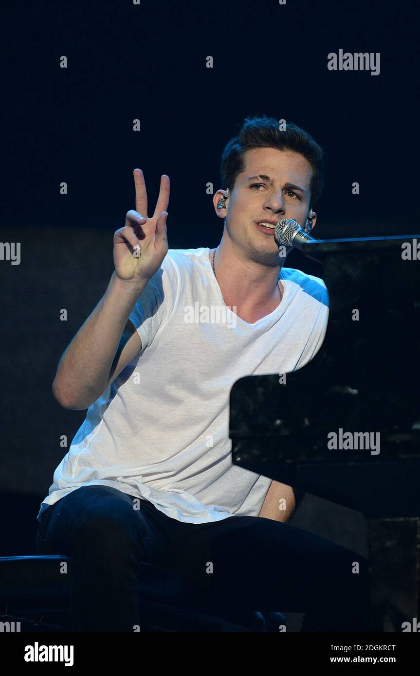 Charlie puth hi-res stock photography and images - Alamy