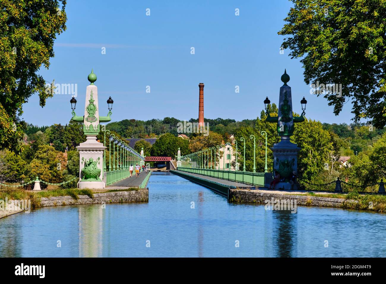 France, Loiret (45), Briare, Briare canal bridge built by Gustave ...