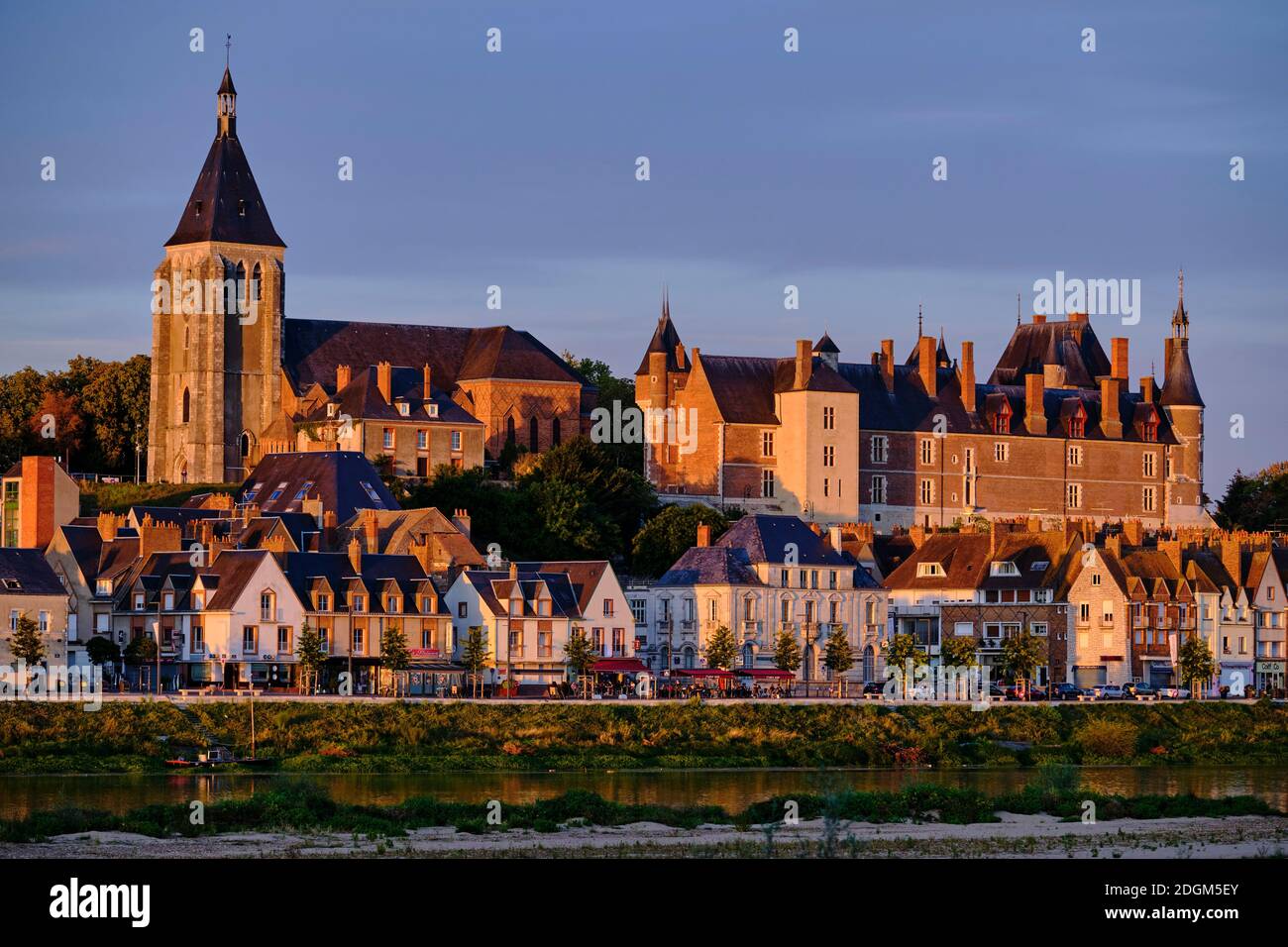 France, Loiret (45), Gien, the Saint Joan of Arc church, the castle and ...
