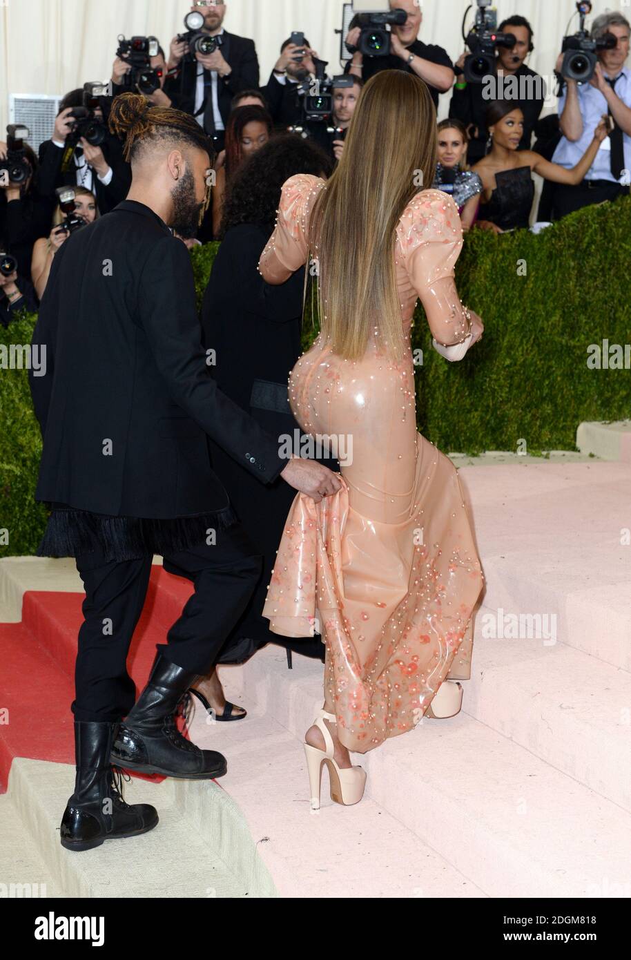 Angela Bassett Booty