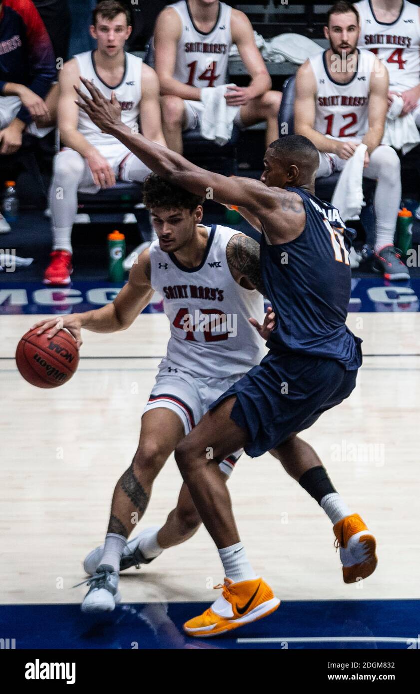 Moraga, CA U.S. 08th Dec, 2020. A. St. Mary's Gaels forward Dan Fotu ...