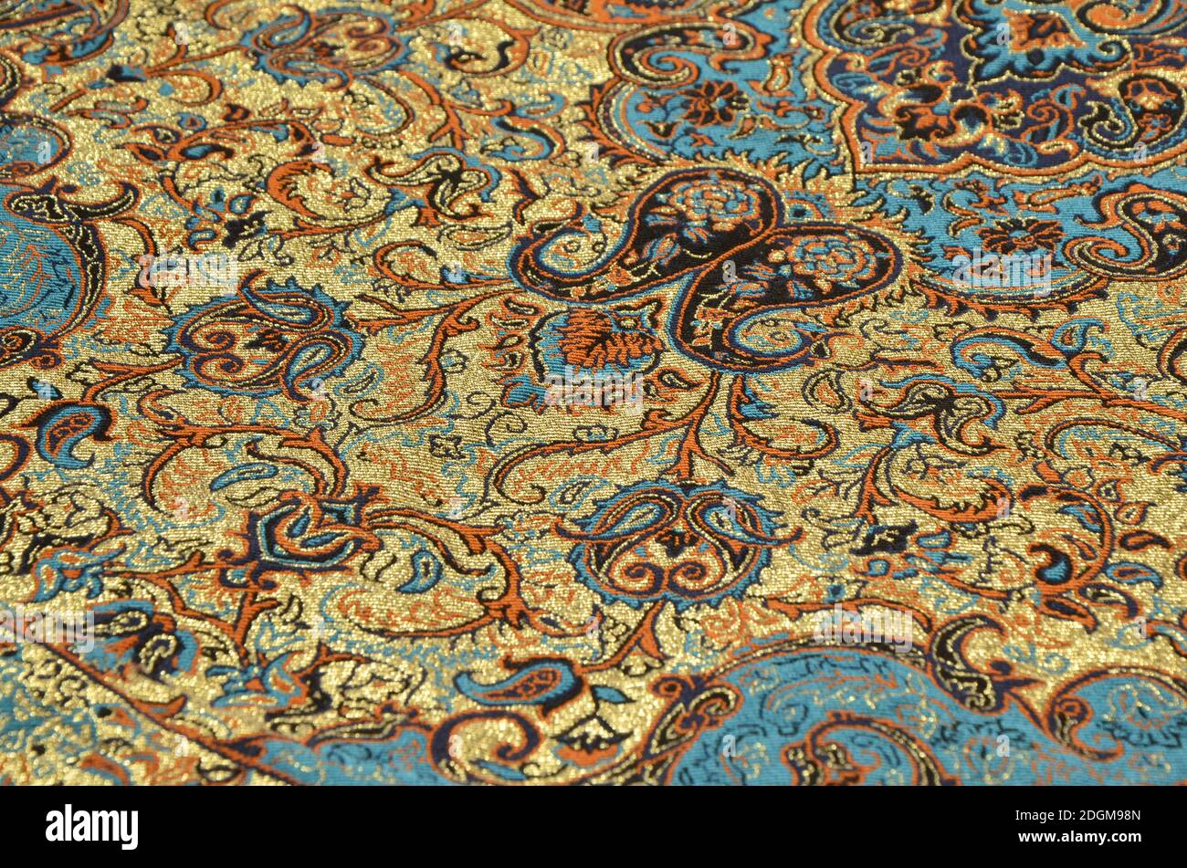 Iranian traditional hi-res stock photography and images - Alamy