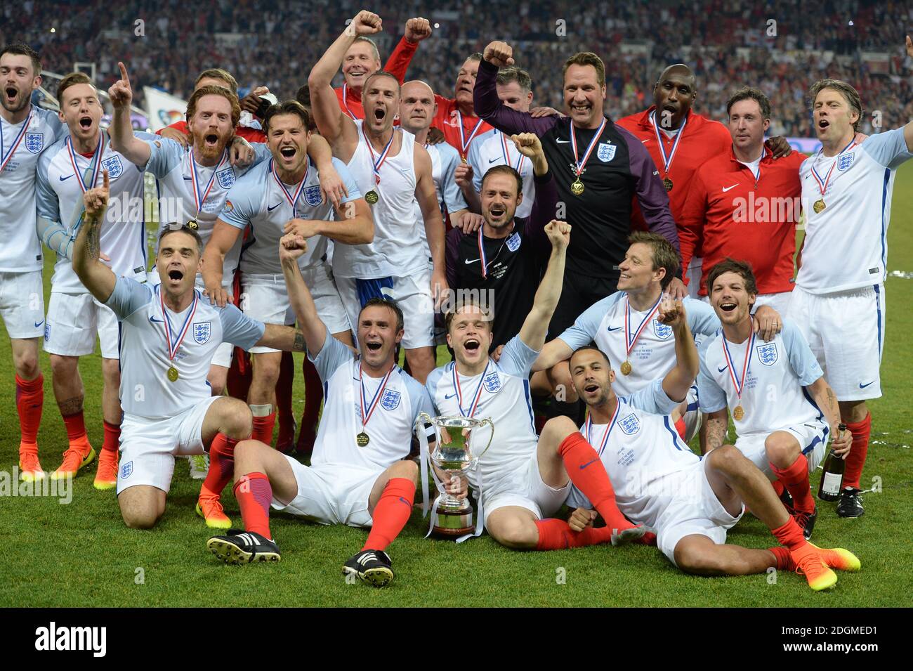 England celebrate beating the Rest Of The World during Soccer Aid 2016 ...