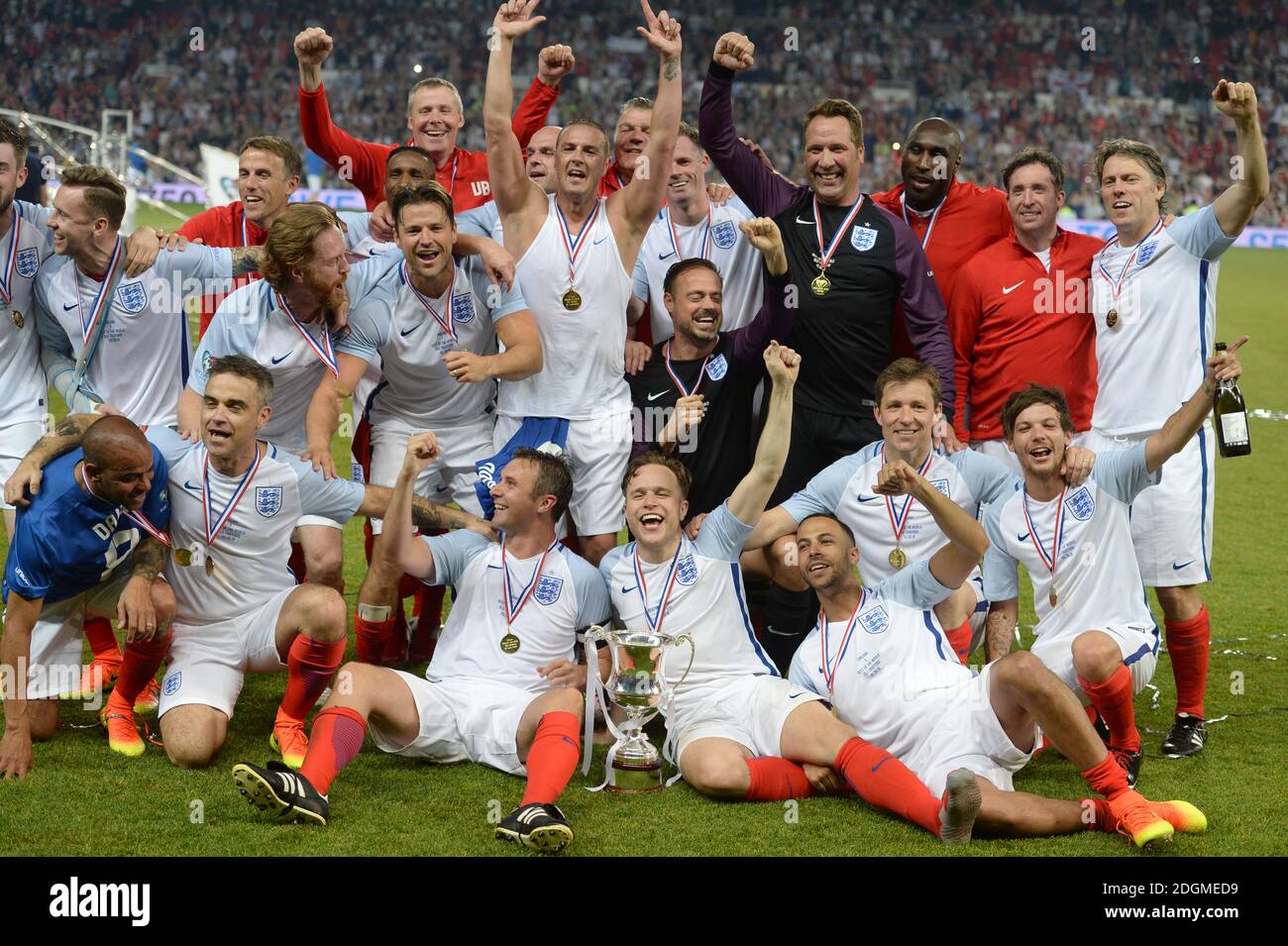 England celebrate beating the Rest Of The World during Soccer Aid 2016 ...
