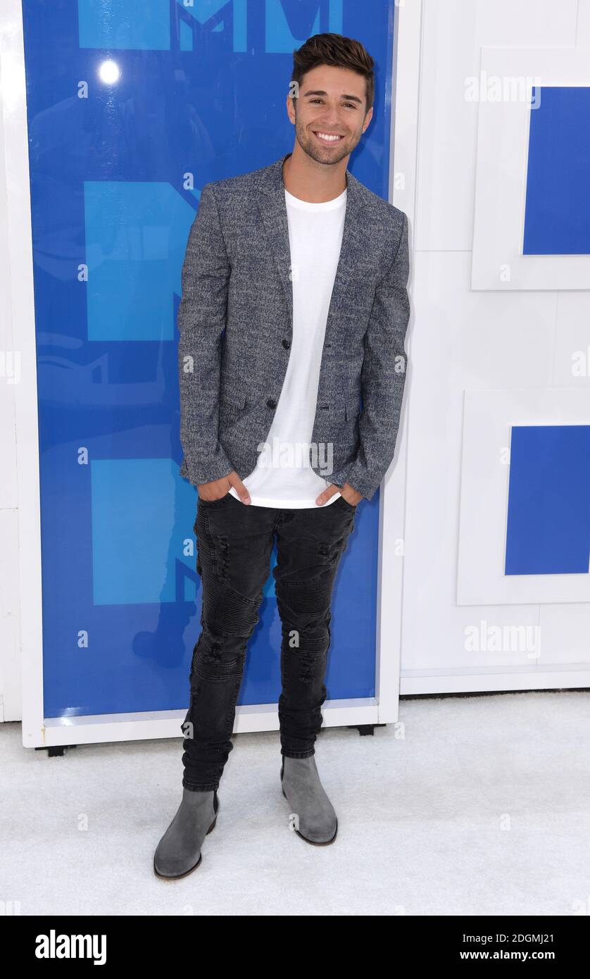 Jake Miller arriving at the MTV Video Music Awards 2016, Madison Square ...