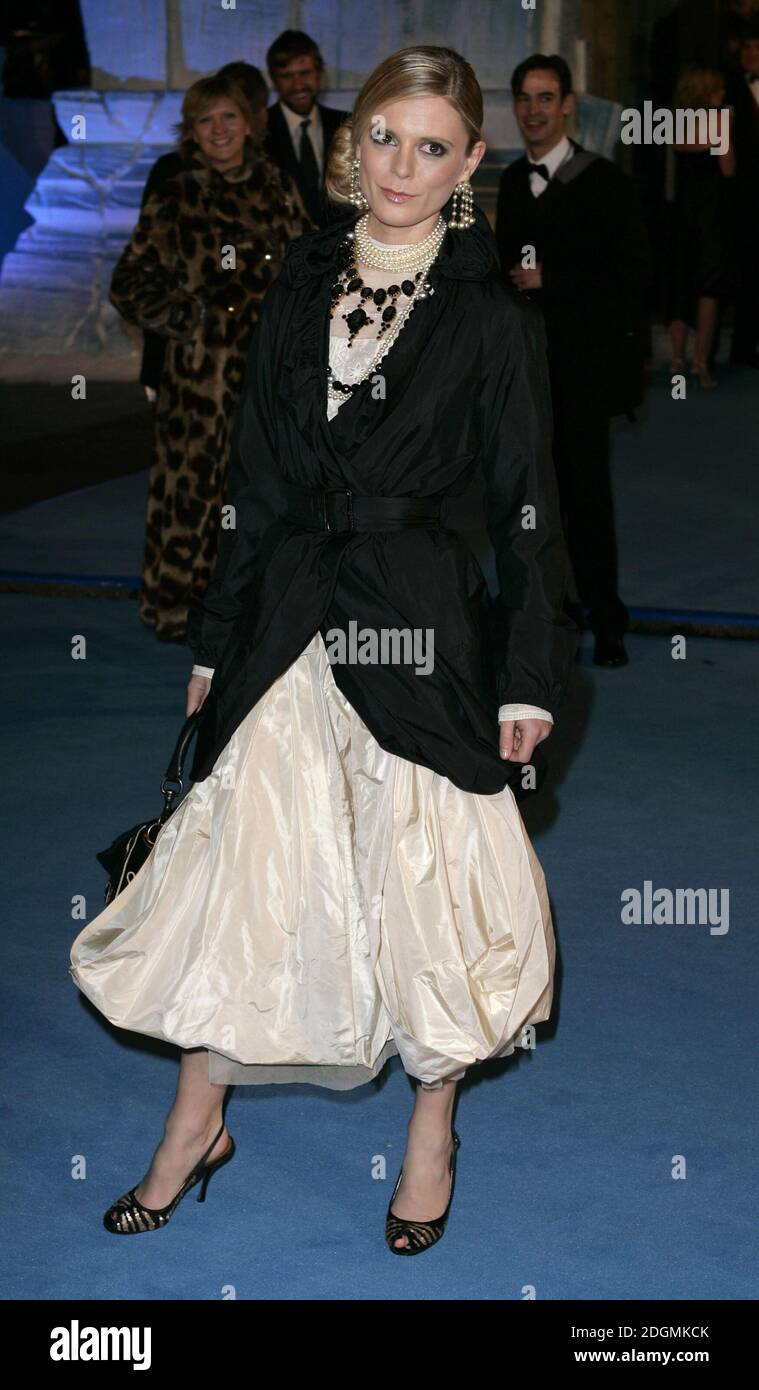 Emila Fox arriving at the world premiere of The Cronicles of Narnia ...