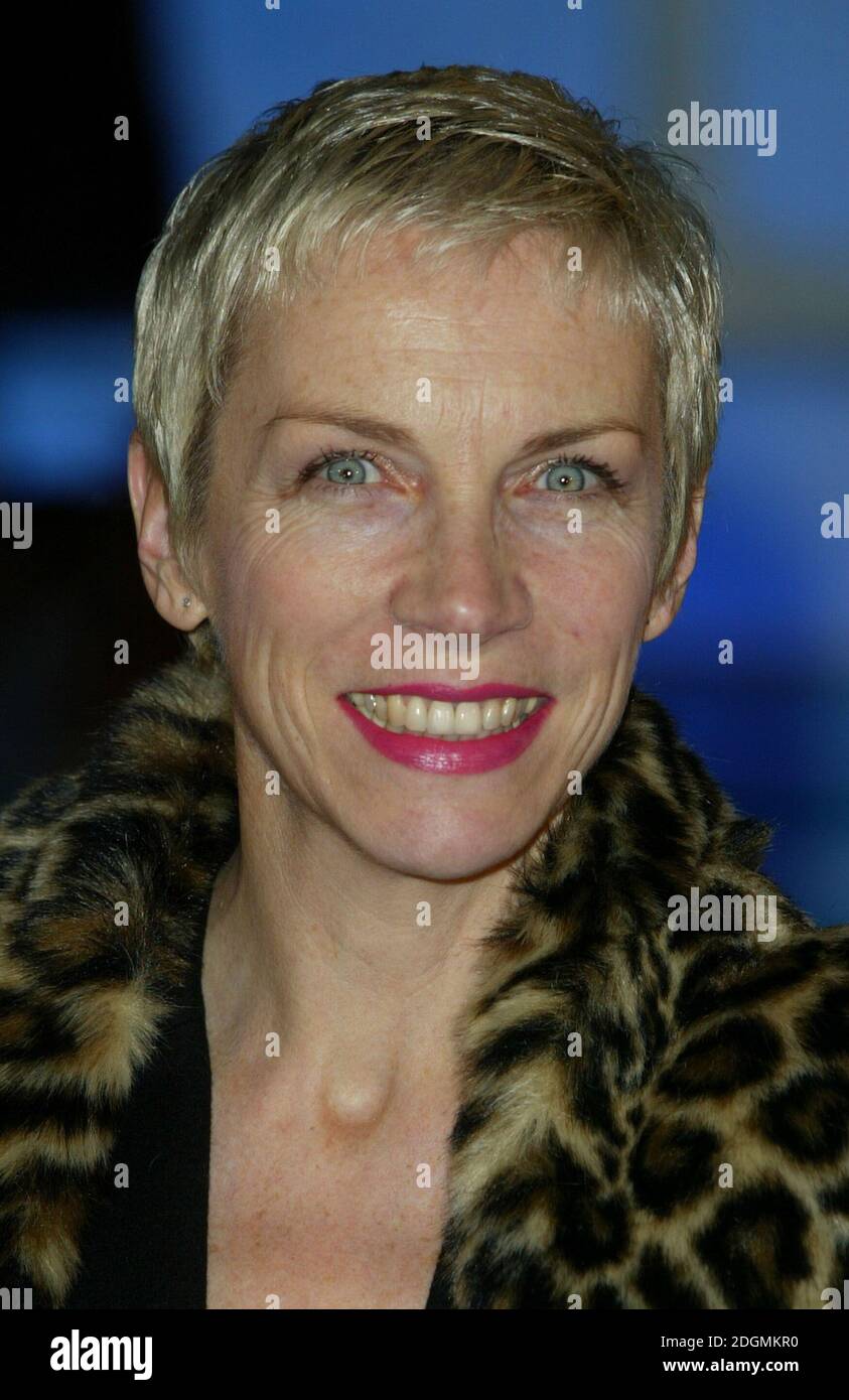 Annie Lennox arriving at the world premiere of The Cronicles of Narnia, the Royal Albert Hall ...