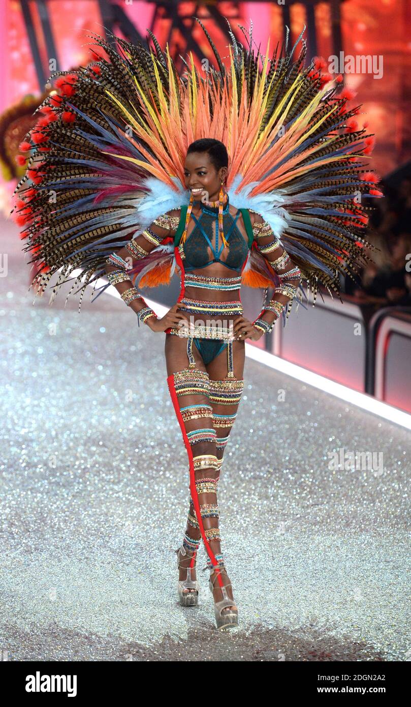 Maria Borges on the catwalk during the Victoria's Secret Fashion Show ...