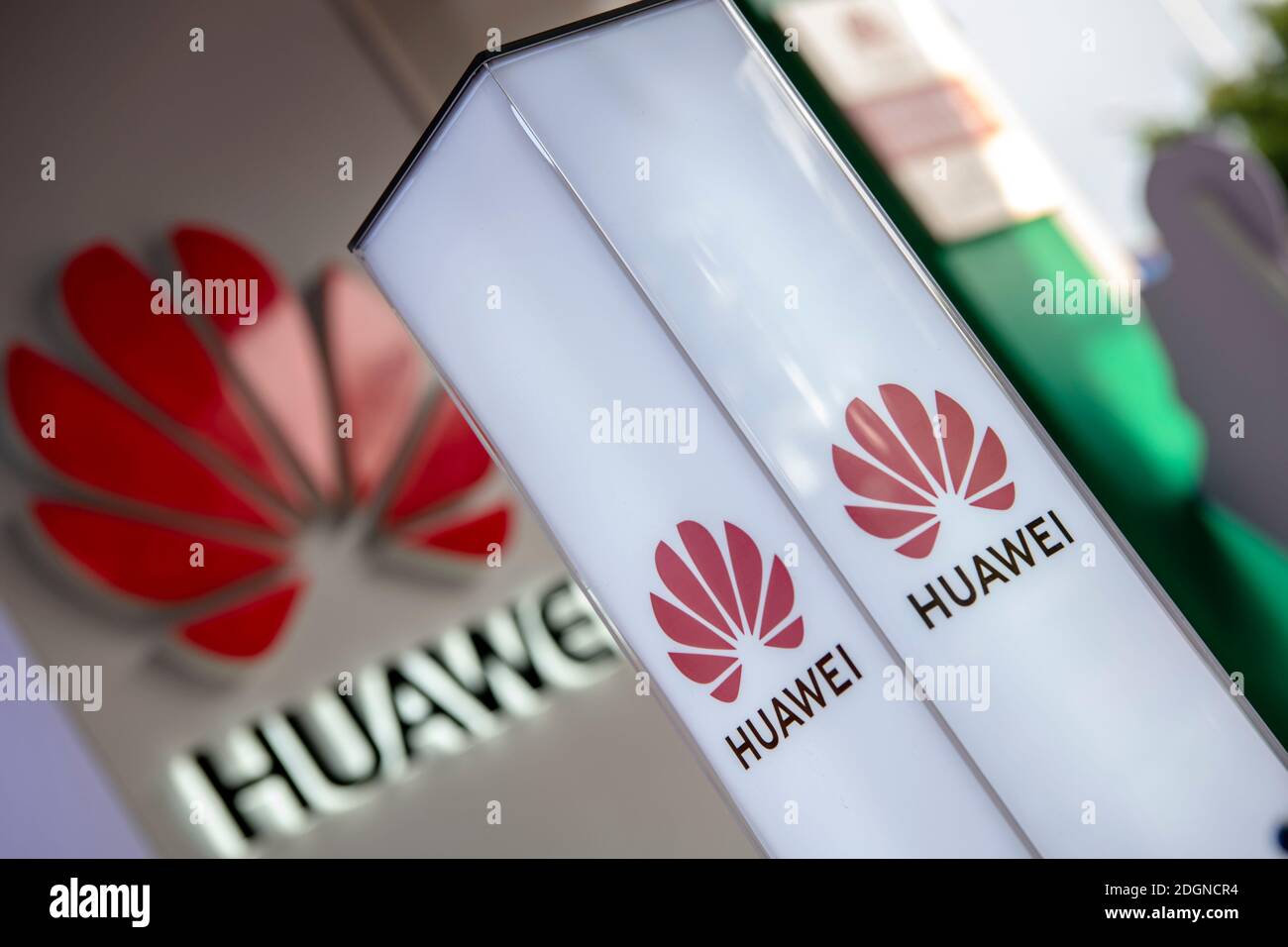 --FILE--In this unlocated photo, the logo of Huawei Technologies Co ...