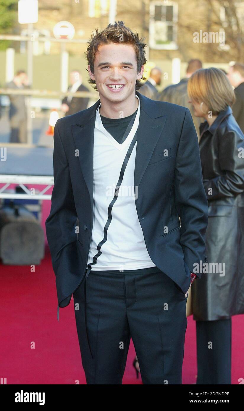 Gareth gates spikey hi-res stock photography and images - Alamy