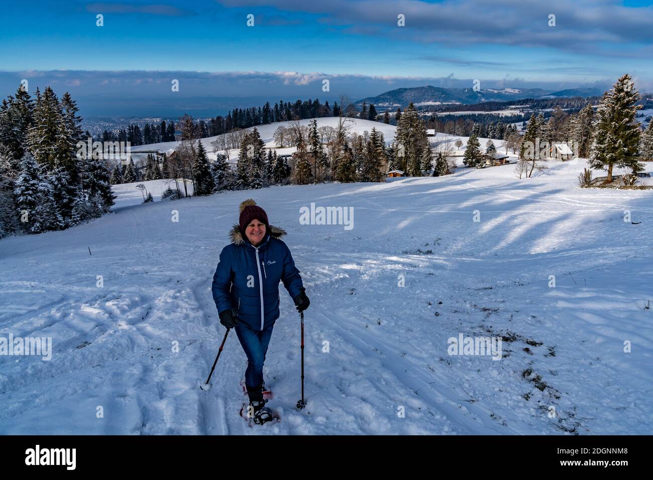 Snowshoe hiker hi-res stock photography and images - Alamy