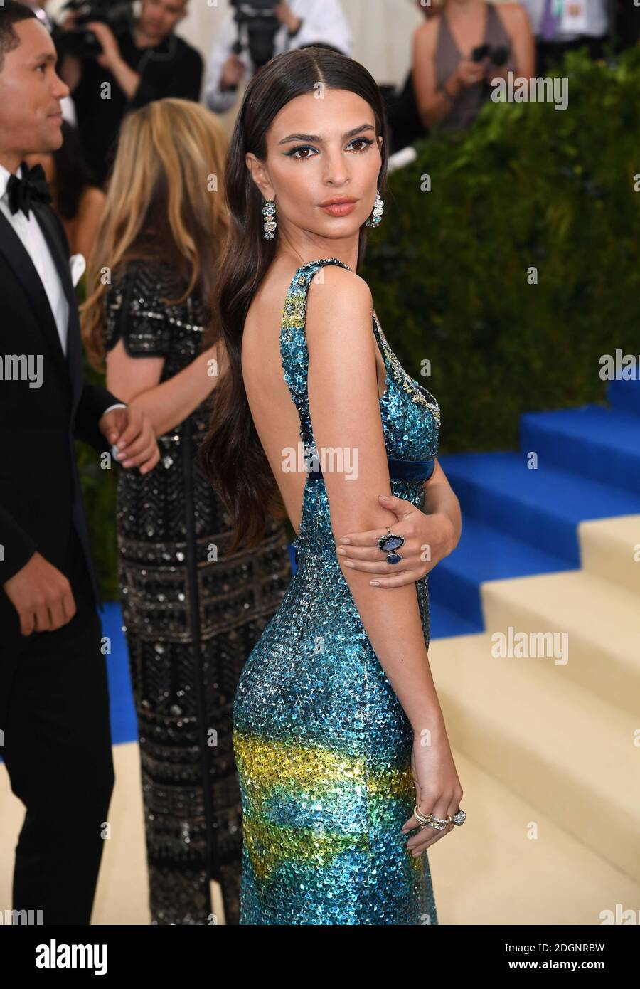 Emily Ratajkowski attending The Metropolitan Museum of Art Costume ...