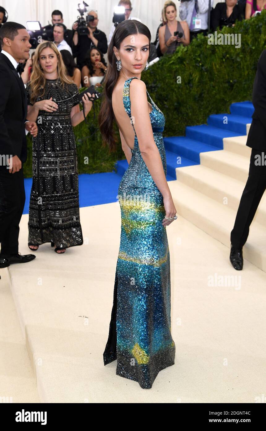 Emily Ratajkowski attending The Metropolitan Museum of Art Costume ...