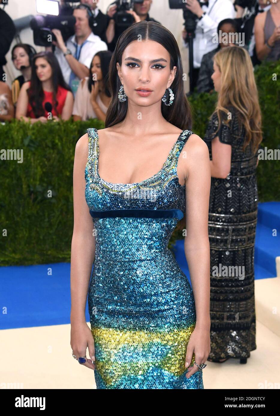 Emily Ratajkowski attending The Metropolitan Museum of Art Costume ...