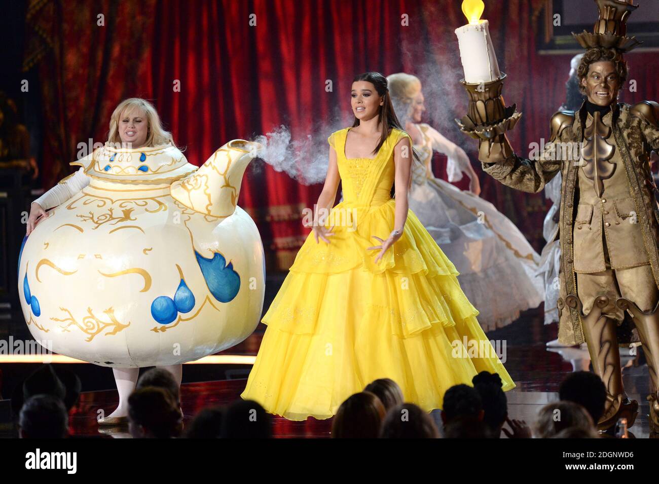 Rebel Wilson, Hailee Steinfeld perform at the 2017 MTV Movie and TV ...