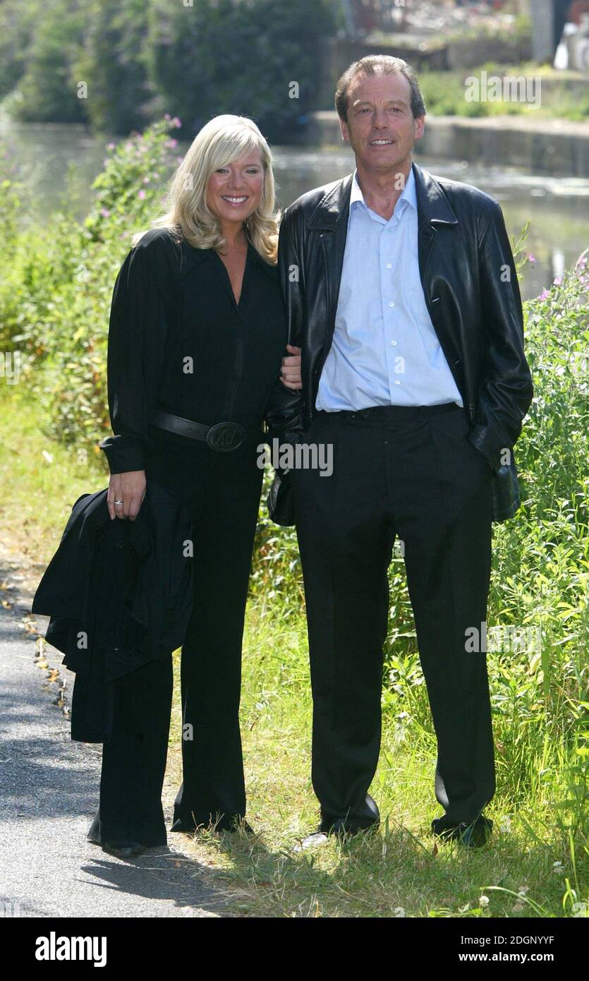 Dirty den eastenders hi-res stock photography and images - Alamy