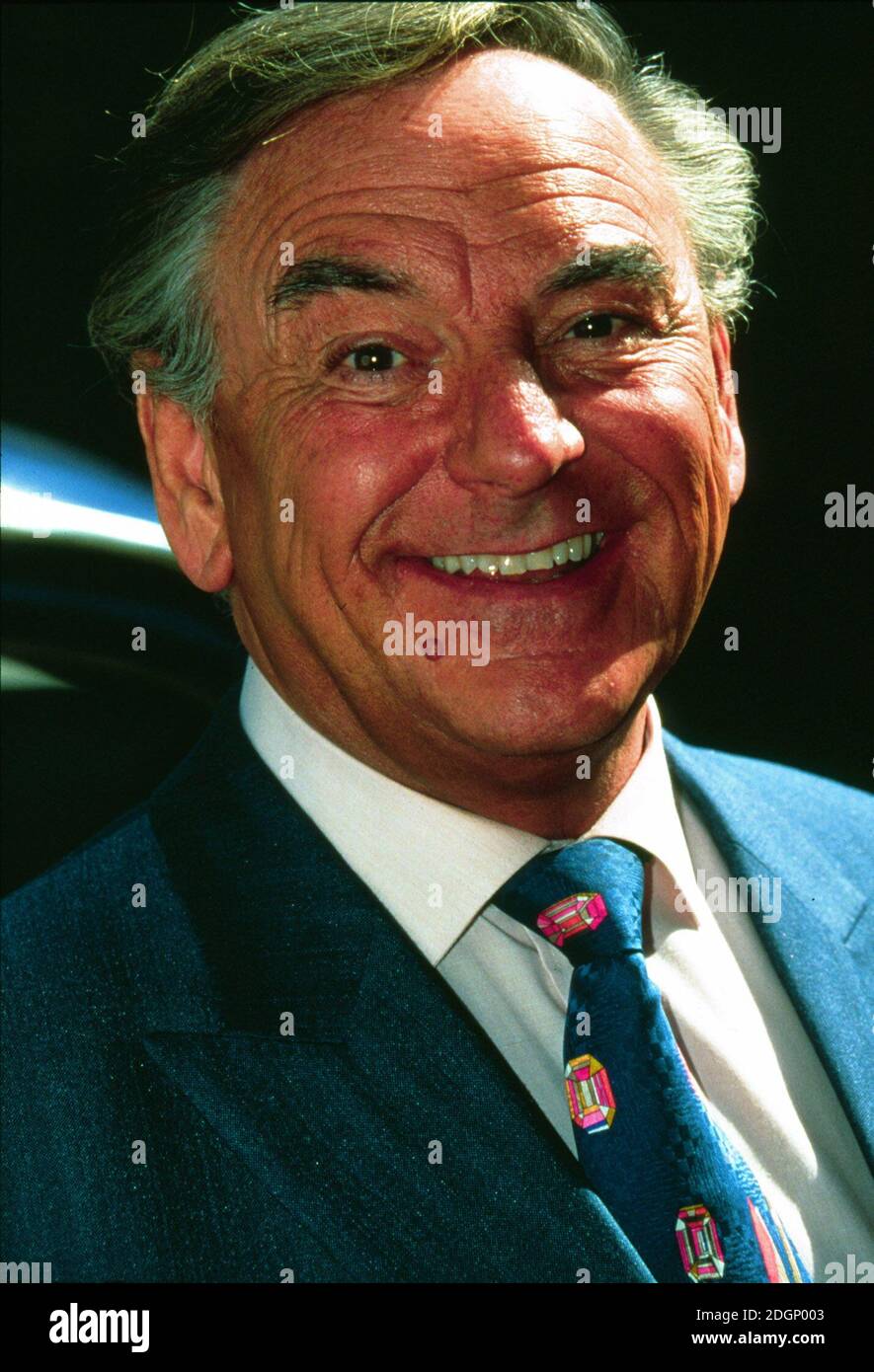 Bob monkhouse hi-res stock photography and images - Alamy
