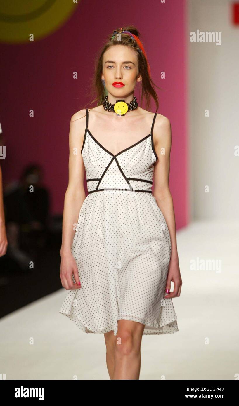 Elizabeth Jagger Estilo Callejero
