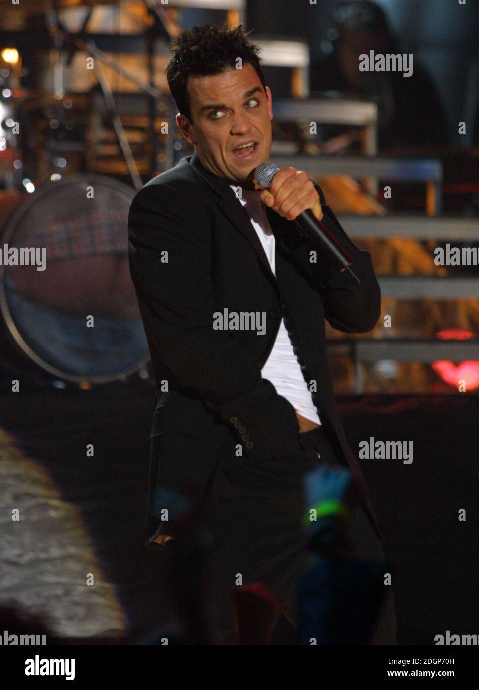 Robbie Williams at the Brit Awards 2001, in London Stock Photo - Alamy