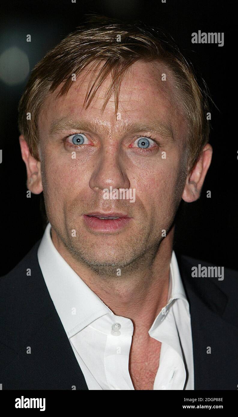 Daniel Craig at the premiere of Love Actually in London's Leicester ...