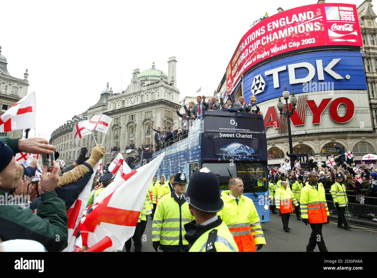 The England Rugby Team pass through Piccadily Circus, London, on their ...