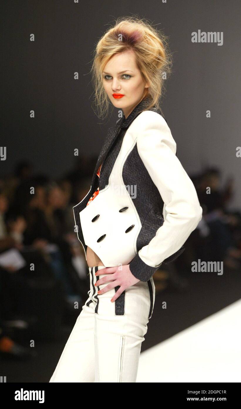 Arkadius london fashion week 2004 hi-res stock photography and images ...