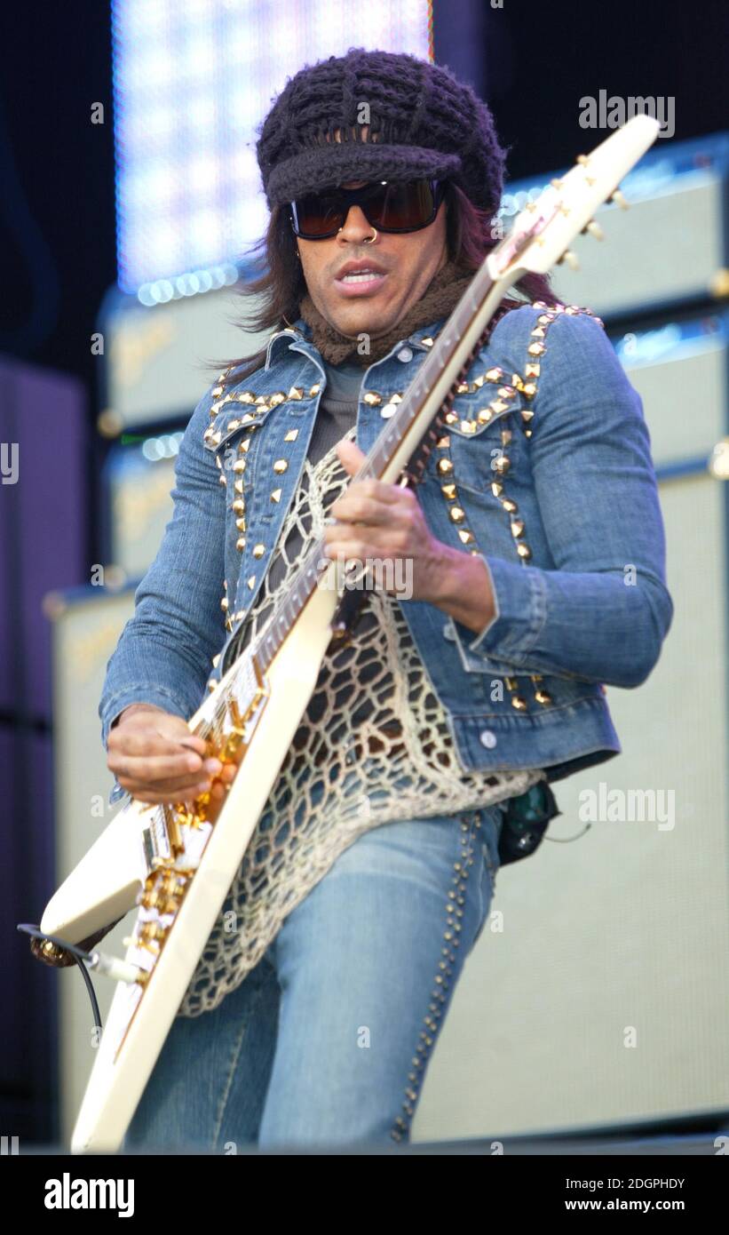 Lenny Kravitz performing at the Princes Trust Party In The Park, Hyde ...