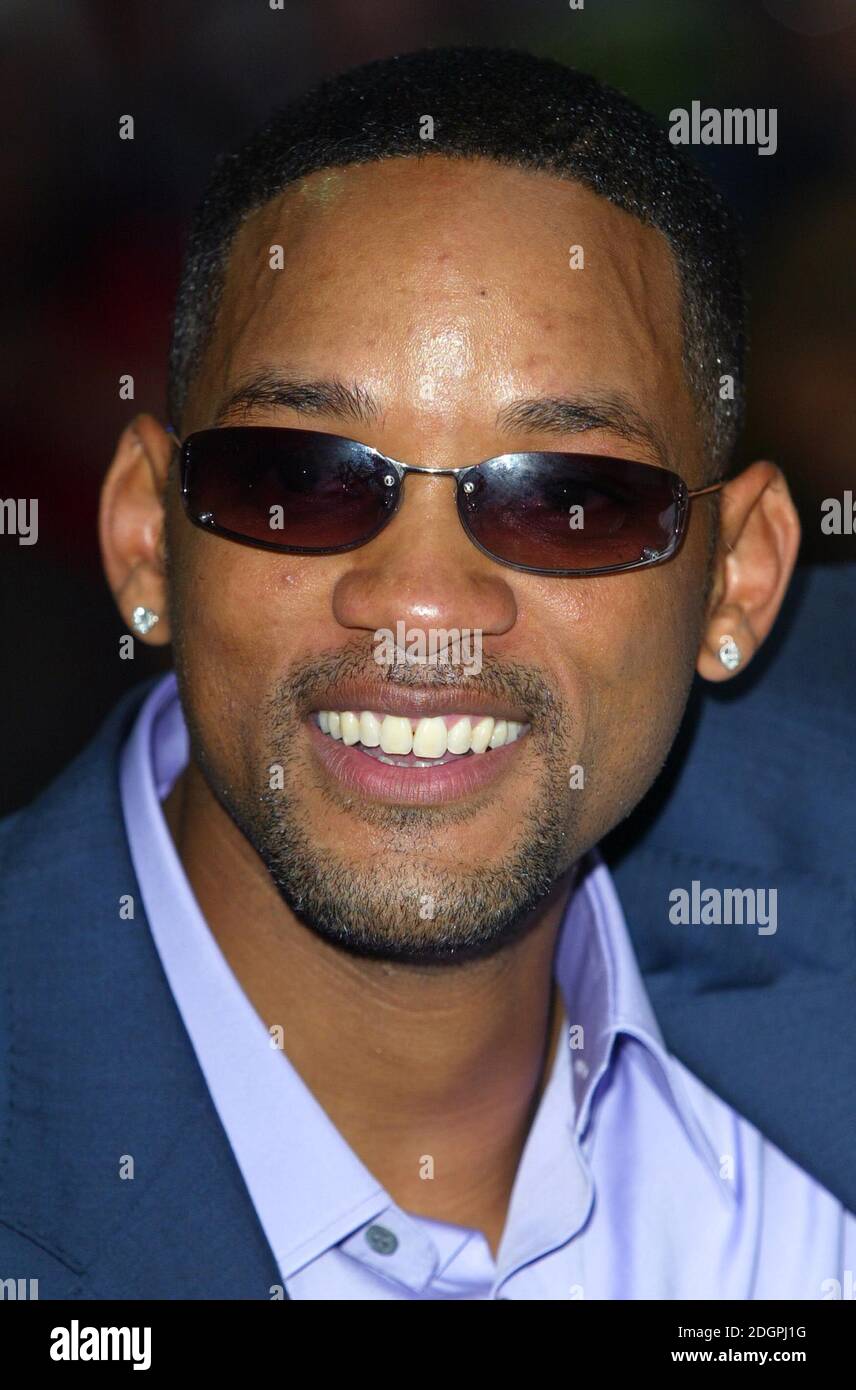 Will Smith at the UK Premiere of I Robot, Leicester Square, London ...